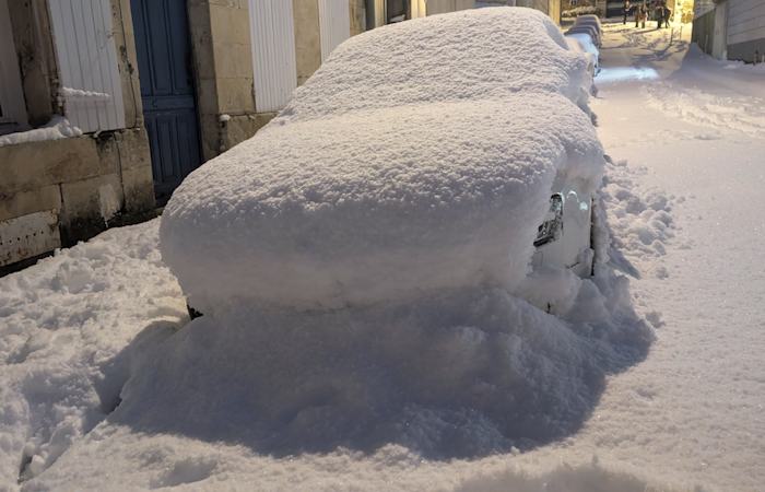 Tempête de neige : la Charente-Maritime ensevelie sous 30 cm ! 06/01/2026